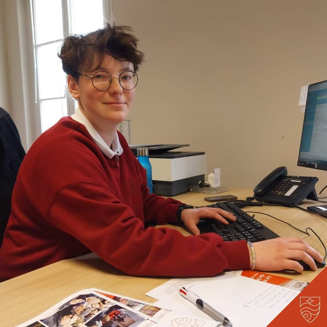Bienvenue | Marion rejoint le service communication en stage - Villers ...